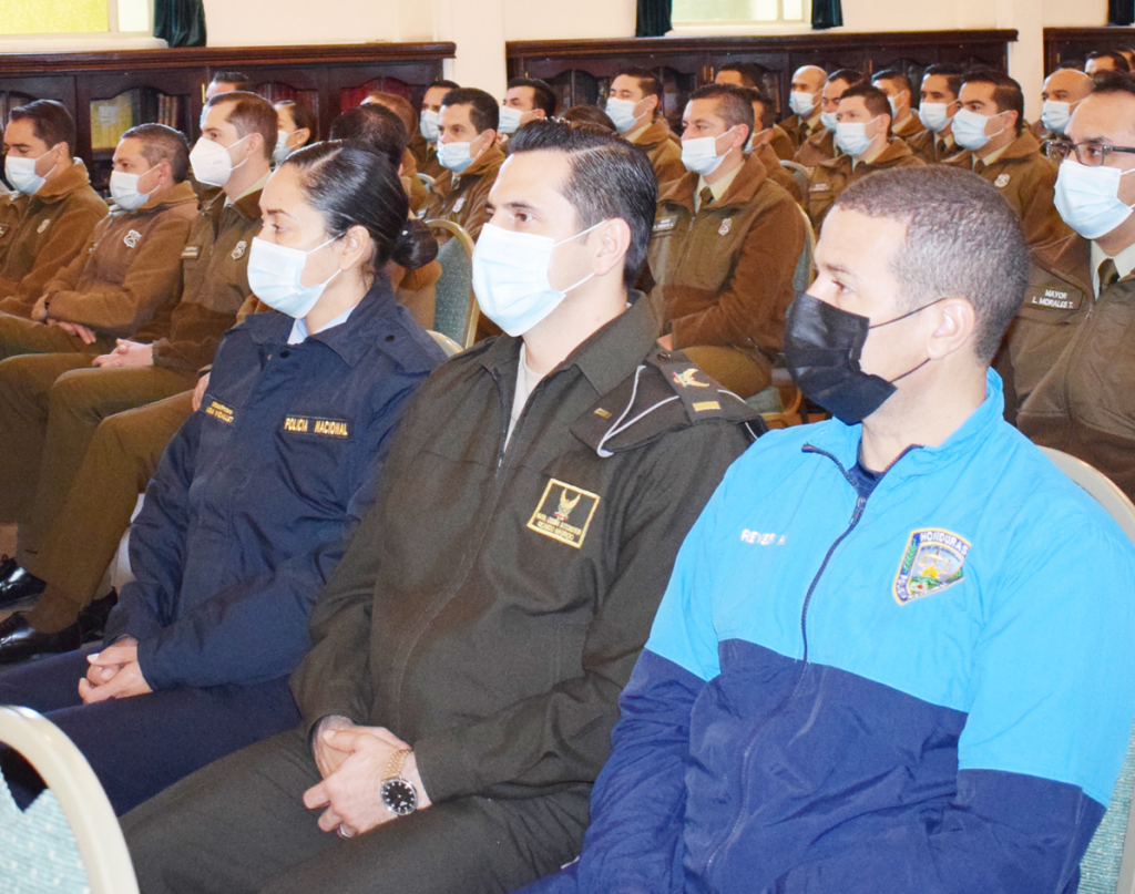 OFICIALES JEFES DE POLICIAS EXTRANJERAS SE INCORPORARON AL BIENIO 2022 ...